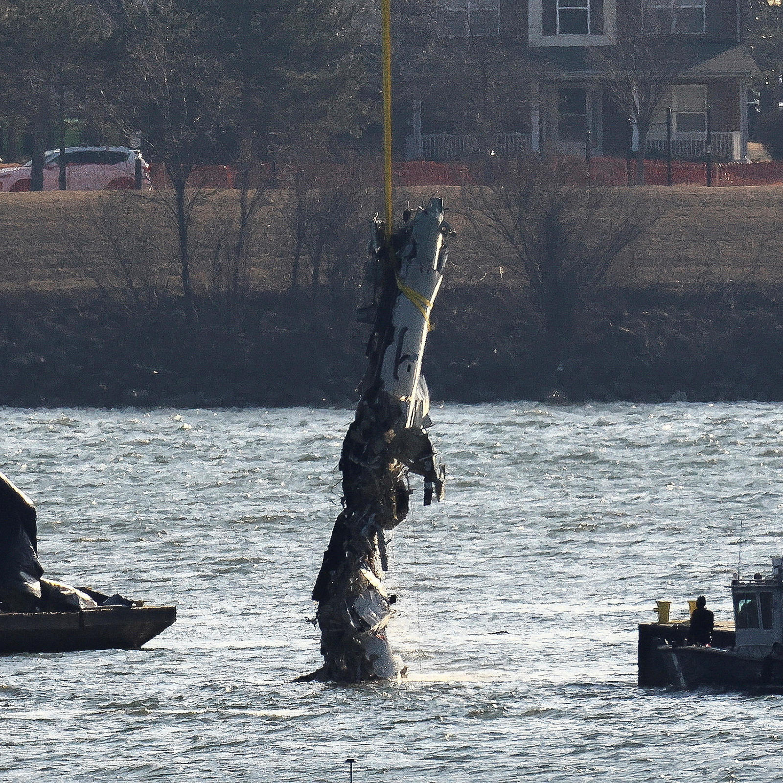 Crew members killed in American Airlines crash receive posthumous honors