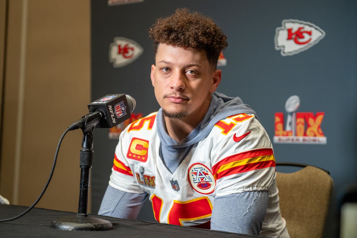 Prayers Are Pouring In For The Mahomes Family After Devastating Loss