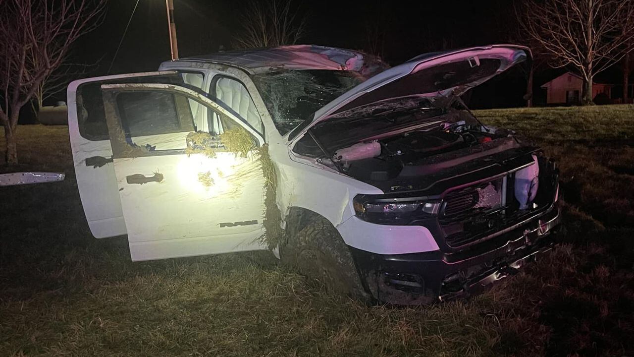 Deputies arrest man for DUI, other charges after allegedly crashing ...