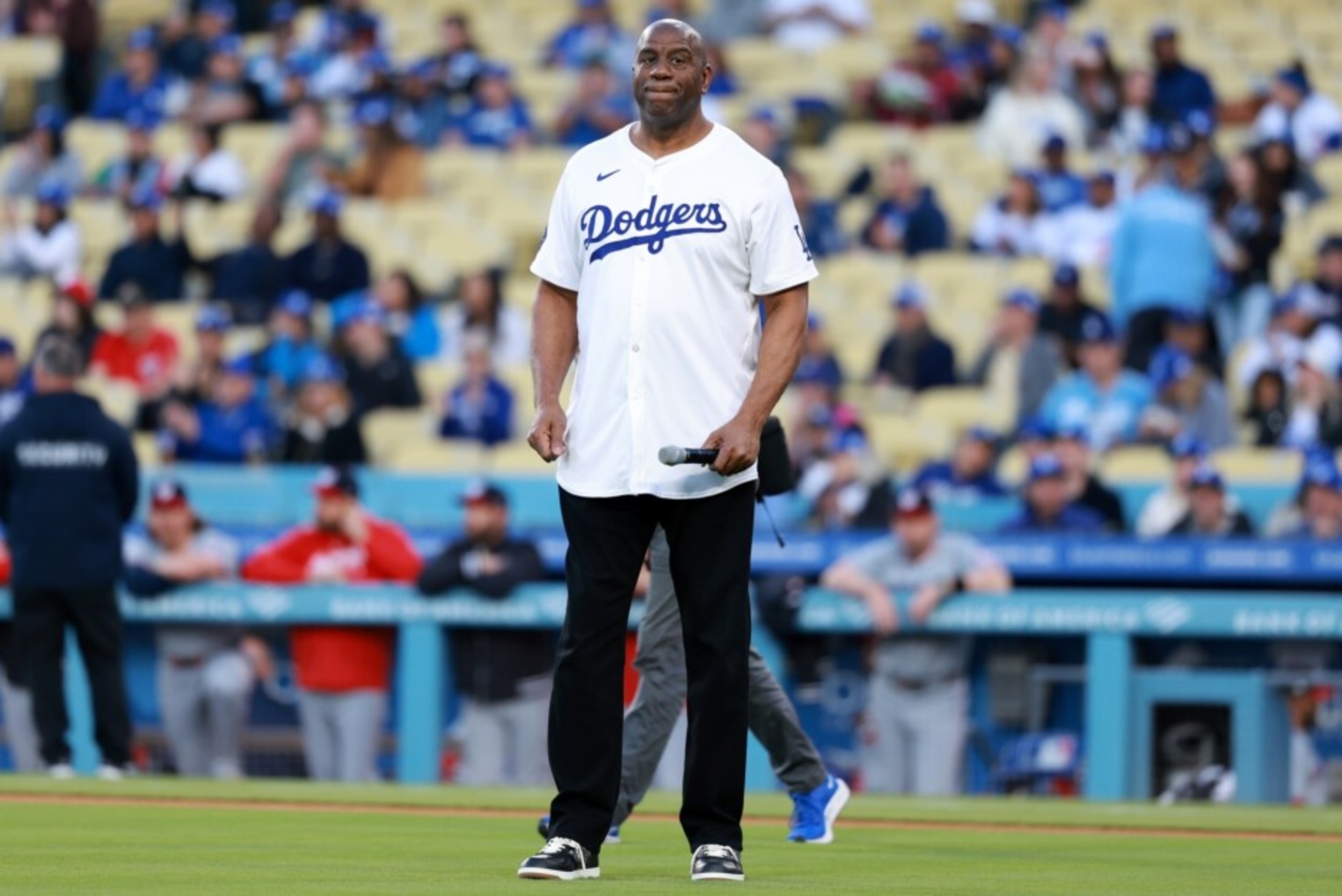 Magic Johnson Compares Lakers Trading For Luka Doncic To Dodgers ...