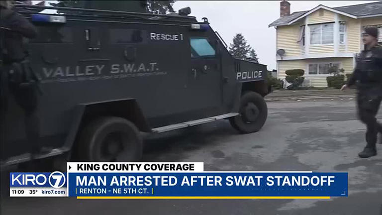 Suspect barricades himself and shoots at police, SWAT team in Renton