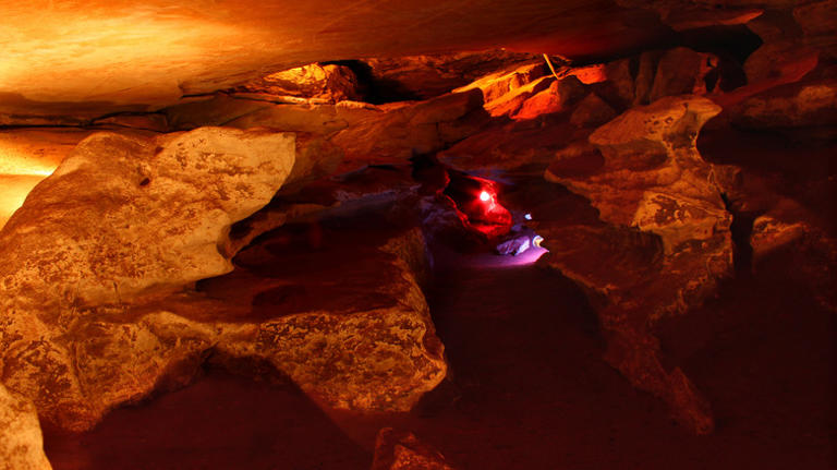 The Wildly Underrated Alabama State Park With A Massive Cave Network ...