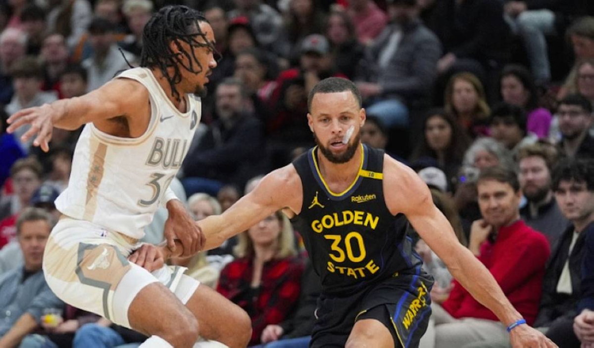 Steph Curry magic gores Bulls