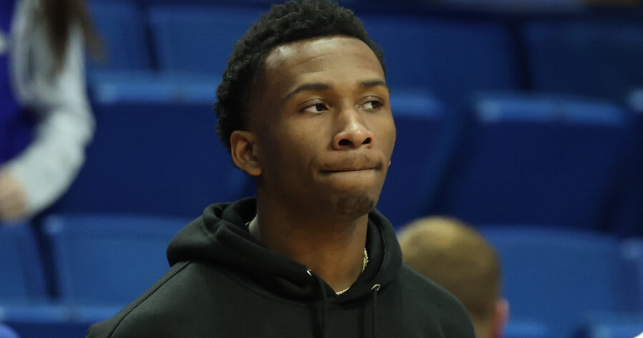 Kansas signee Darryn Peterson puts up insane stat line in team’s win ...