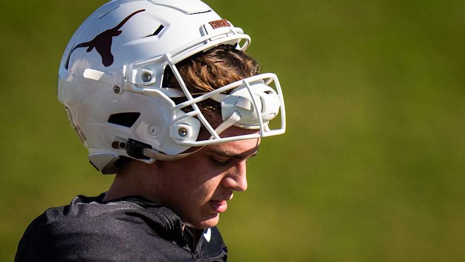 Texas QB Arch Manning Still Manages 'Crossovers' with Brother Heid ...