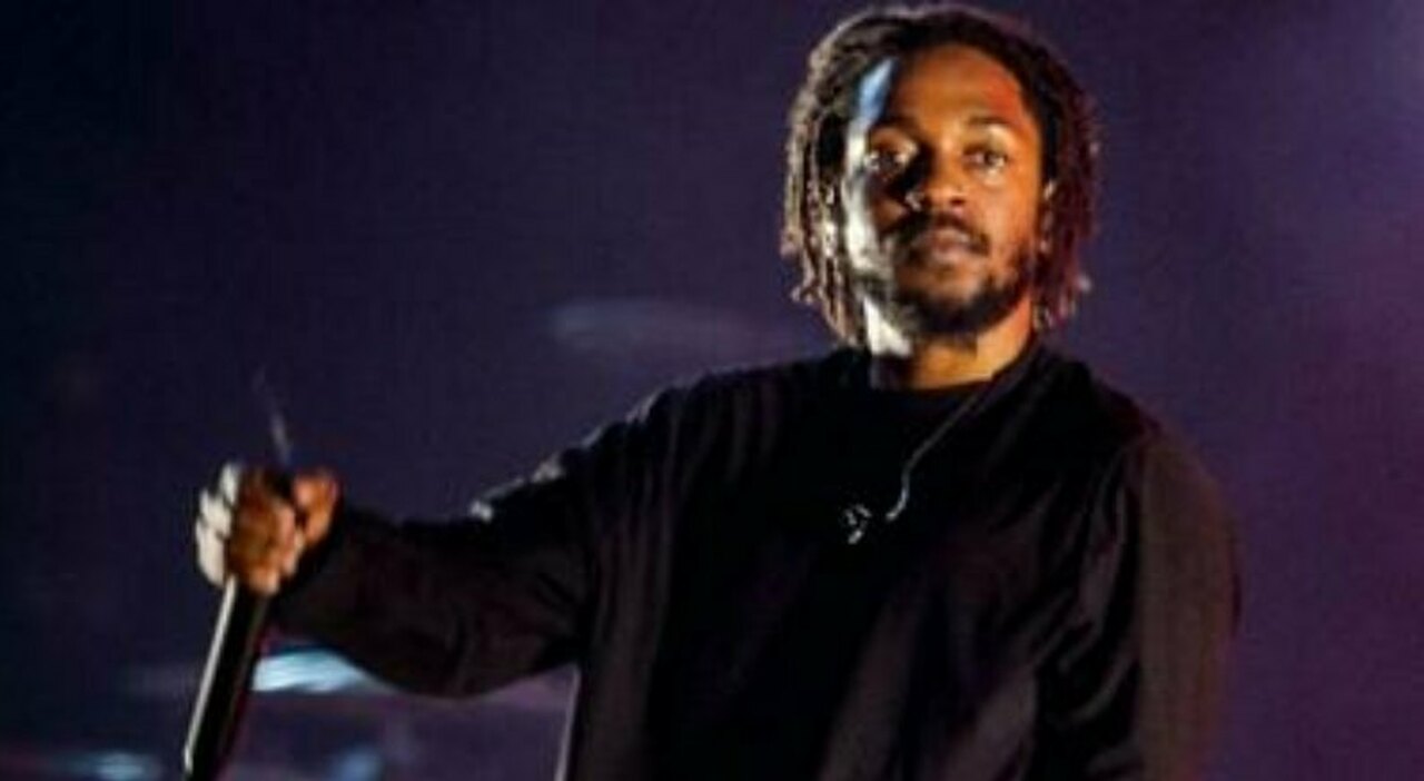 Kendrick Lamar, chi è il primo rapper ad esibirsi al Super Bowl 2025 ...