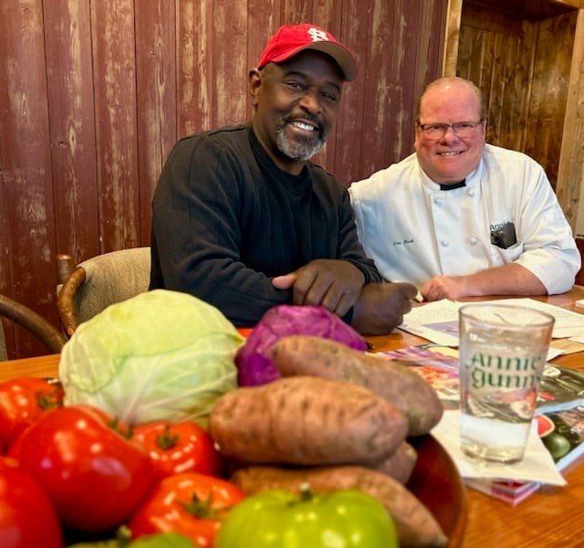 Roaming St. Louis: Annie Gunn's, 'Tony Tomato' go farm to table