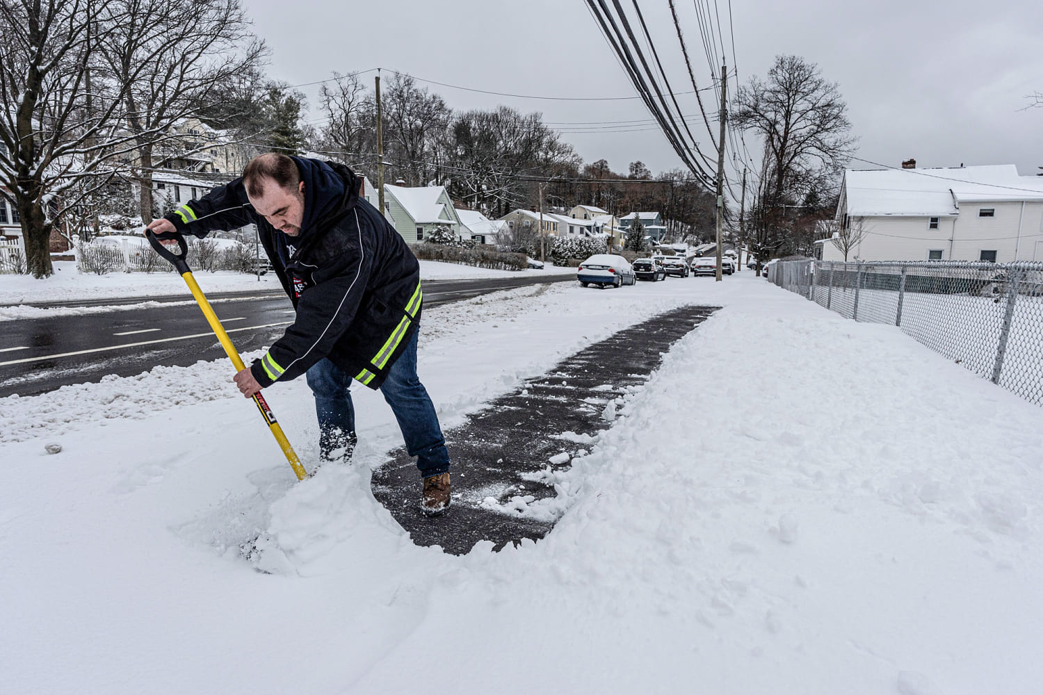 Back-to-back storm systems bring heavy snow and arctic temperatures to ...