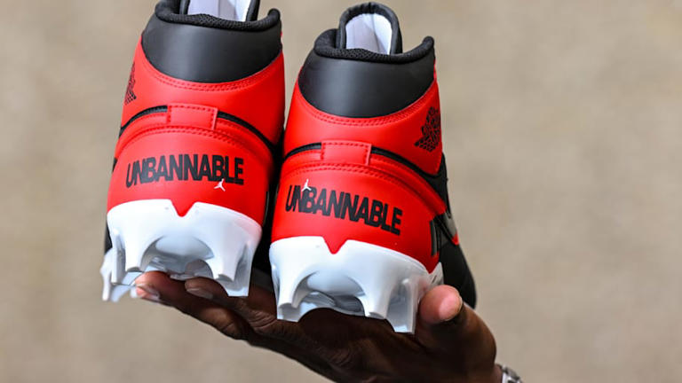 Jalen Hurts Debuts Air Jordan 1 "Unbannable" Cleats in Super Bowl LIX