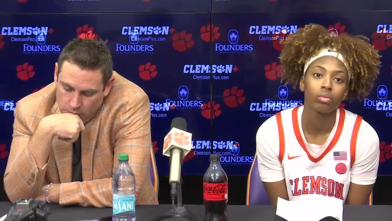 No. 13 North Carolina Outlasts Clemson, 53-51