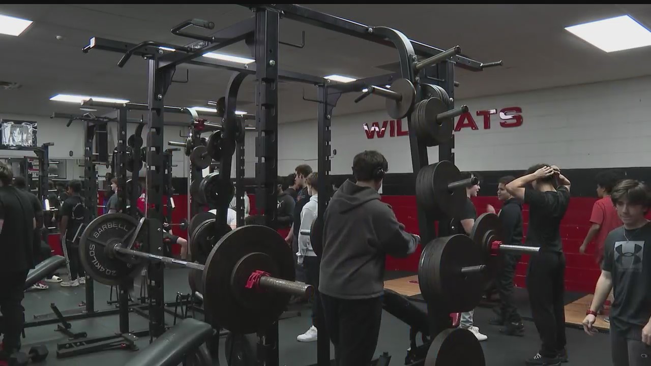 Struthers Wildcats come together to help young student