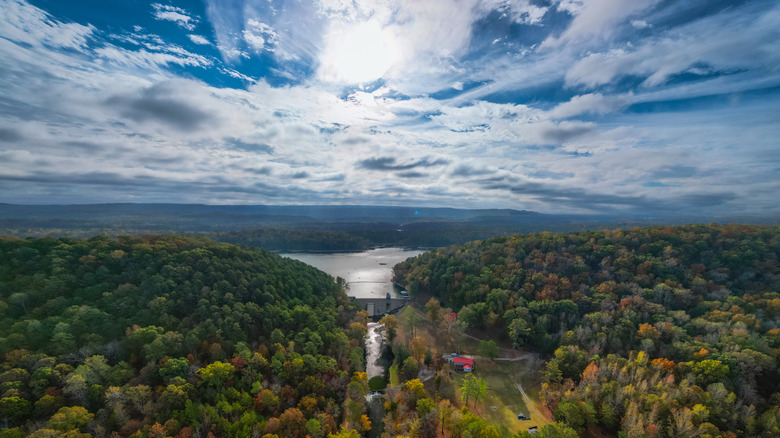 The Wildly Underrated Alabama State Park With A Massive Cave Network ...