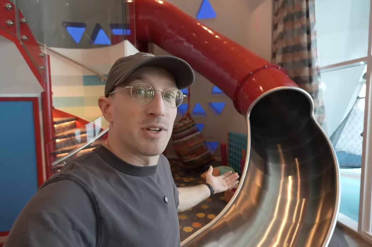 YouTuber Shows What It’s Like to Spend the Night in Royal Caribbean’s ...