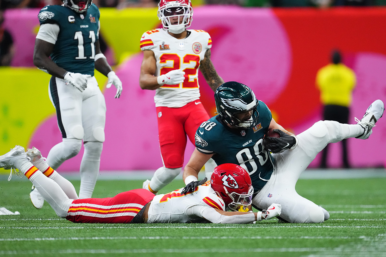 Tubi Super Bowl Livestream Splits Viewers: “Buffer Bowl” Complaints Mix ...