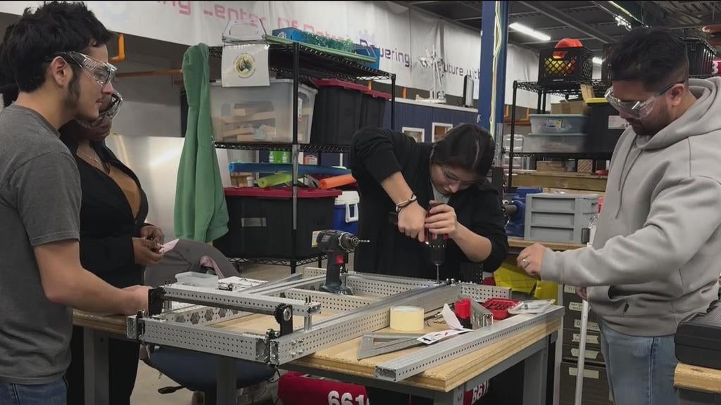 Detroit robotics teams ready up for high stakes challenge