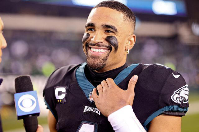 All About Philadelphia Eagles Star Jalen Hurts' Parents, Pamela and ...