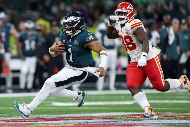 Philadelphia Eagles Throttle Kansas City Chiefs to Win Super Bowl 2025