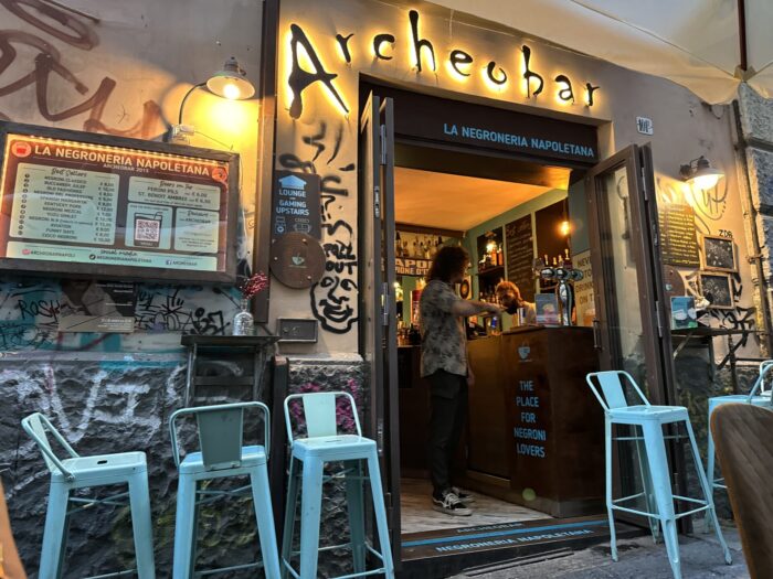 6 Great Cocktail Bars In Naples, Italy