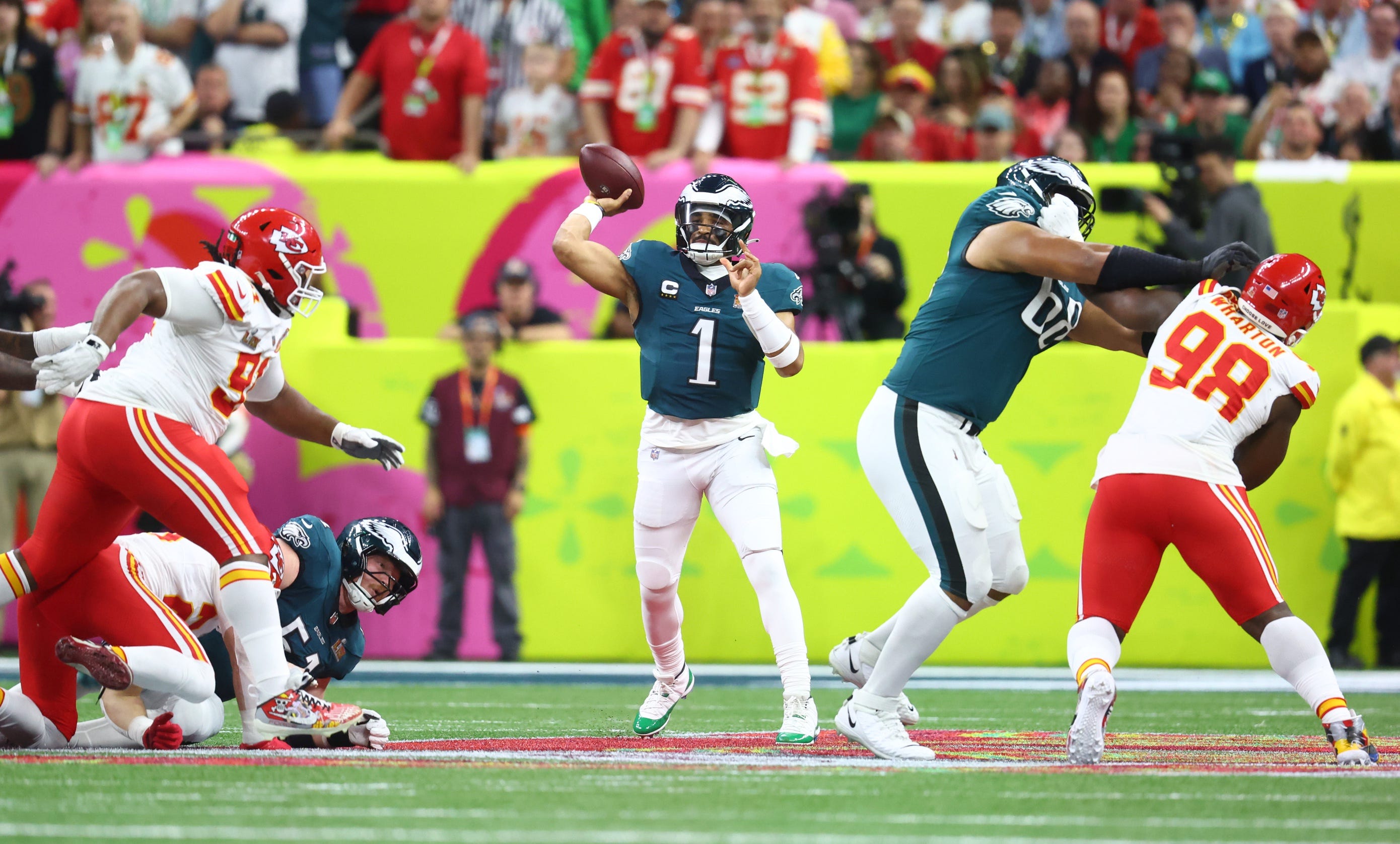 Eagles among the favorites in ESPN expert panel's Super Bowl LX predictions