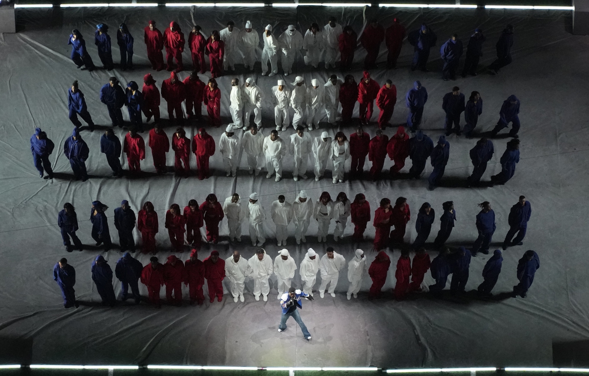 The top photos of Kendrick Lamar's Super Bowl 59 half time show, in ...
