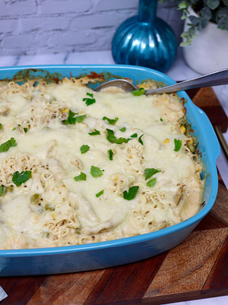 Ramen Chicken Alfredo Bake
