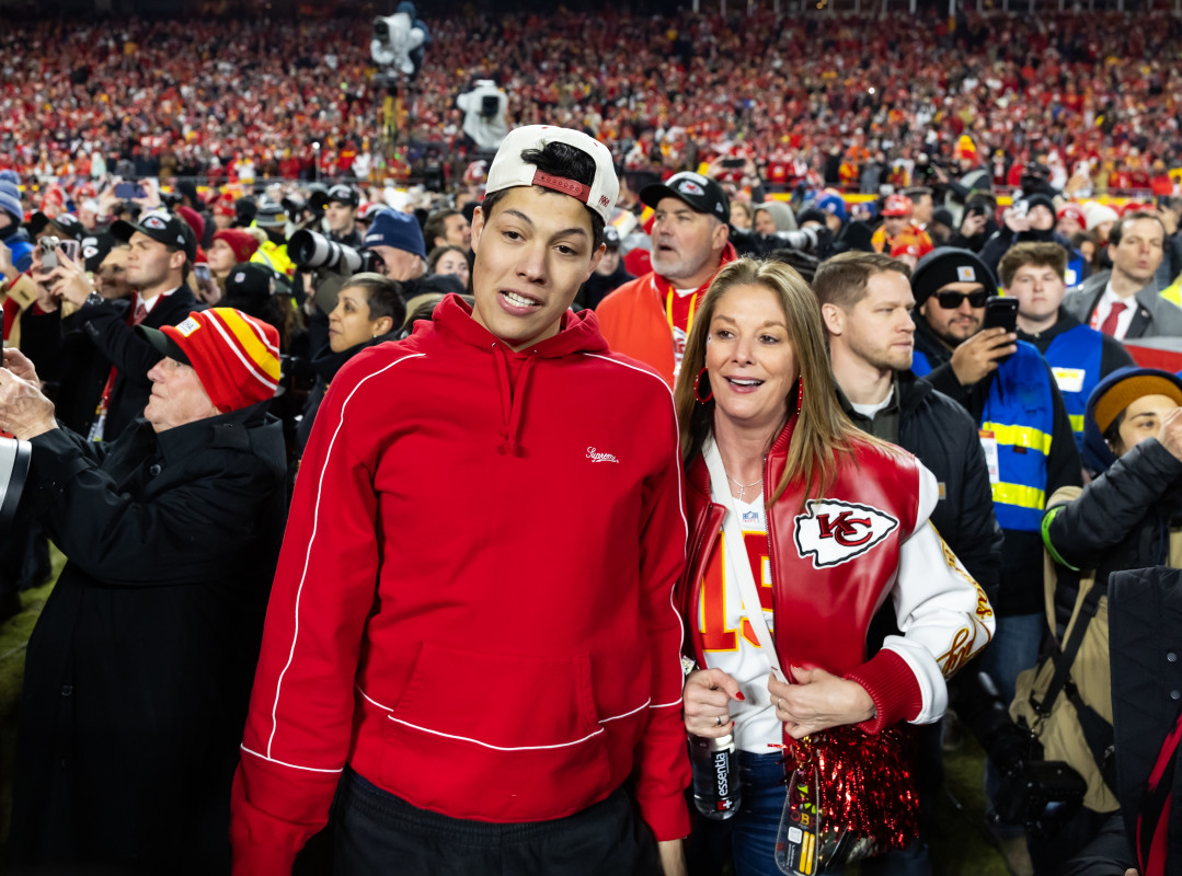 Patrick Mahomes' Mom Gets Fans Reactions on Emotional Message