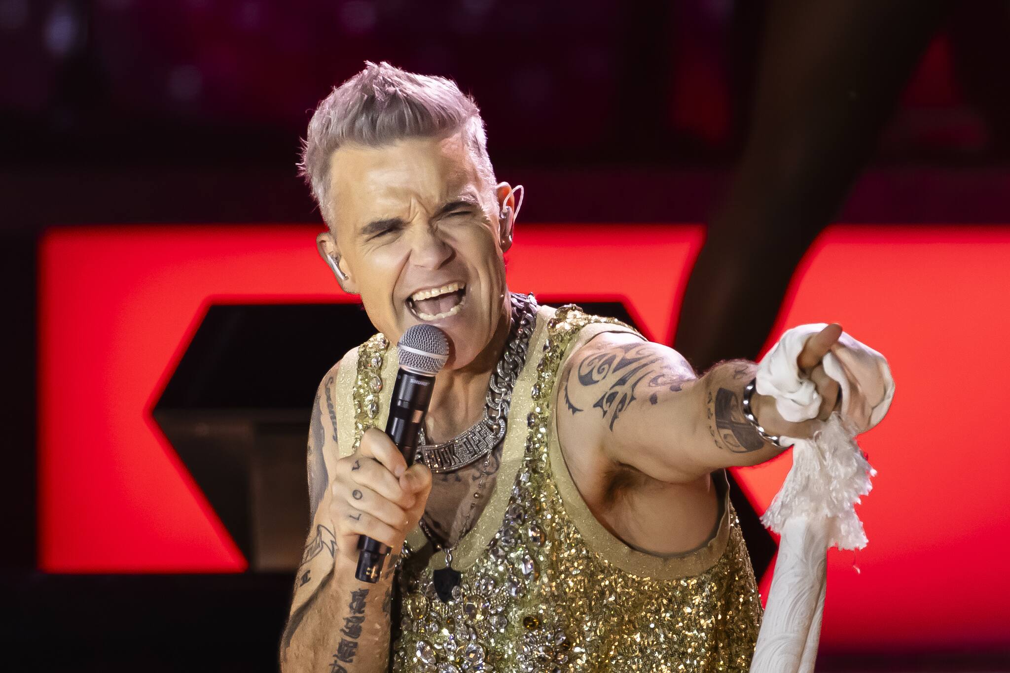 Robbie Williams in Hannover: Tickets, Anreise und Infos zum Konzert am ...