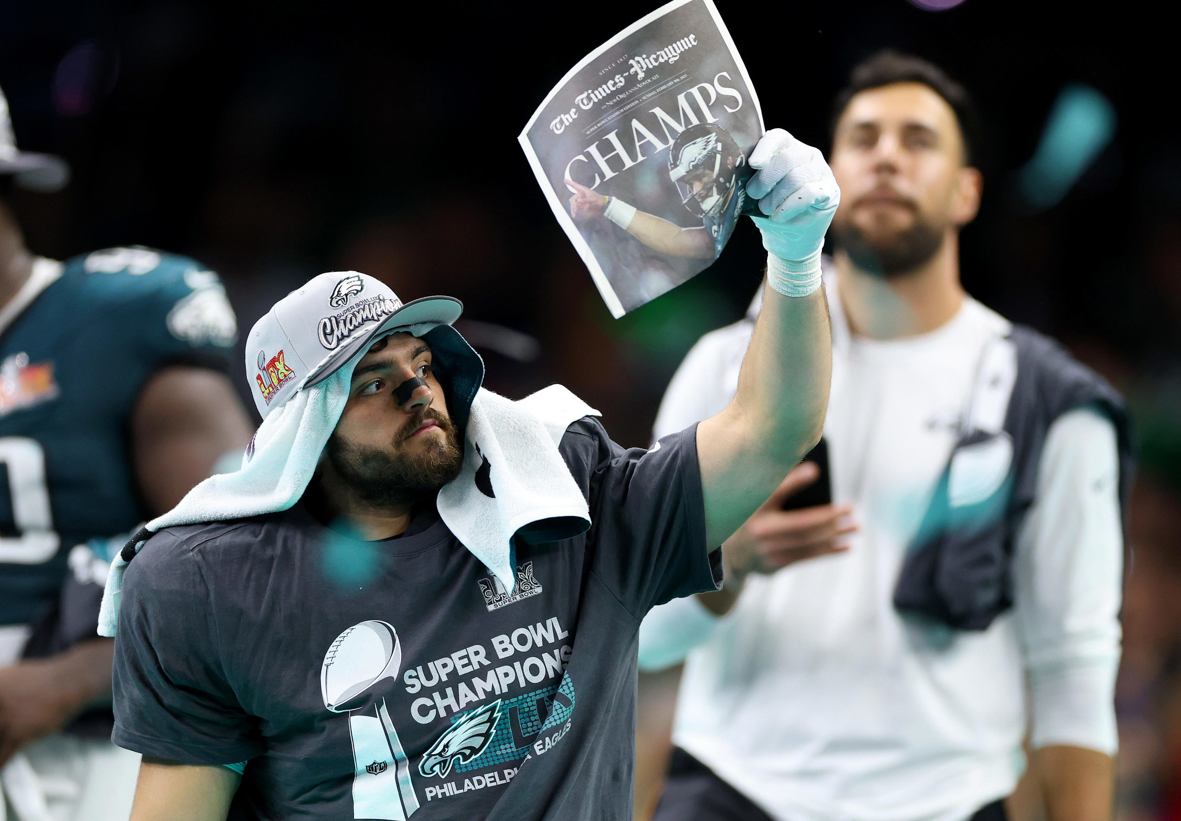 12 Eagles photos of their exuberant 2025 Super Bowl postgame victory ...