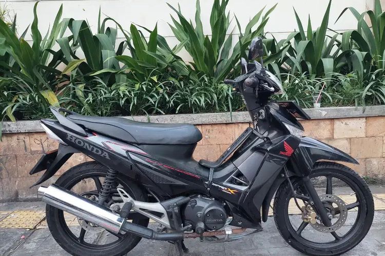 Viral dan Bakal Naik Daun Lagi, Pemilik Motor Bebek Honda Supra X 125 ...