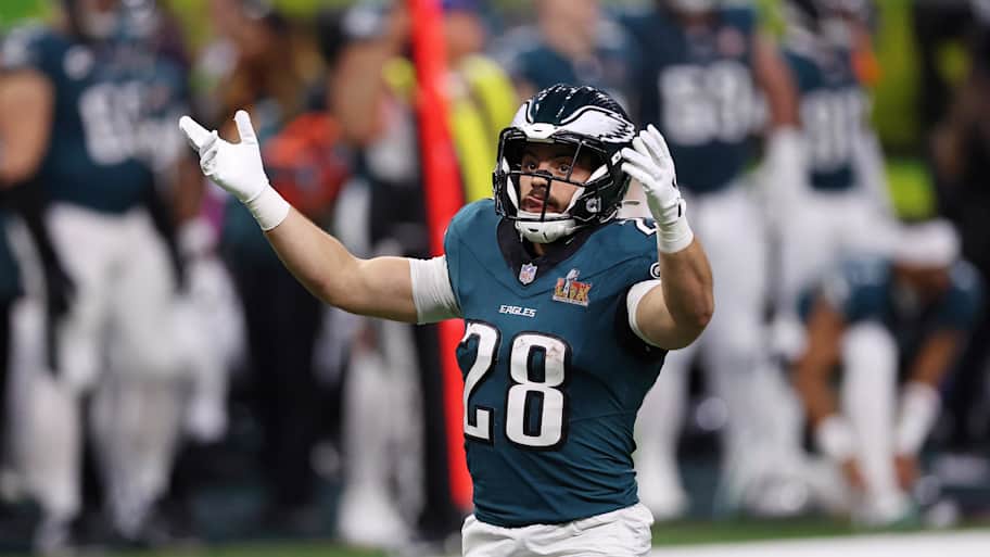 FOX’s Super Bowl 59 scorebug for Chiefs-Eagles is almost as unpopular ...