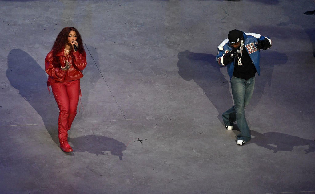 Who performed at the Super Bowl 2025 halftime show?