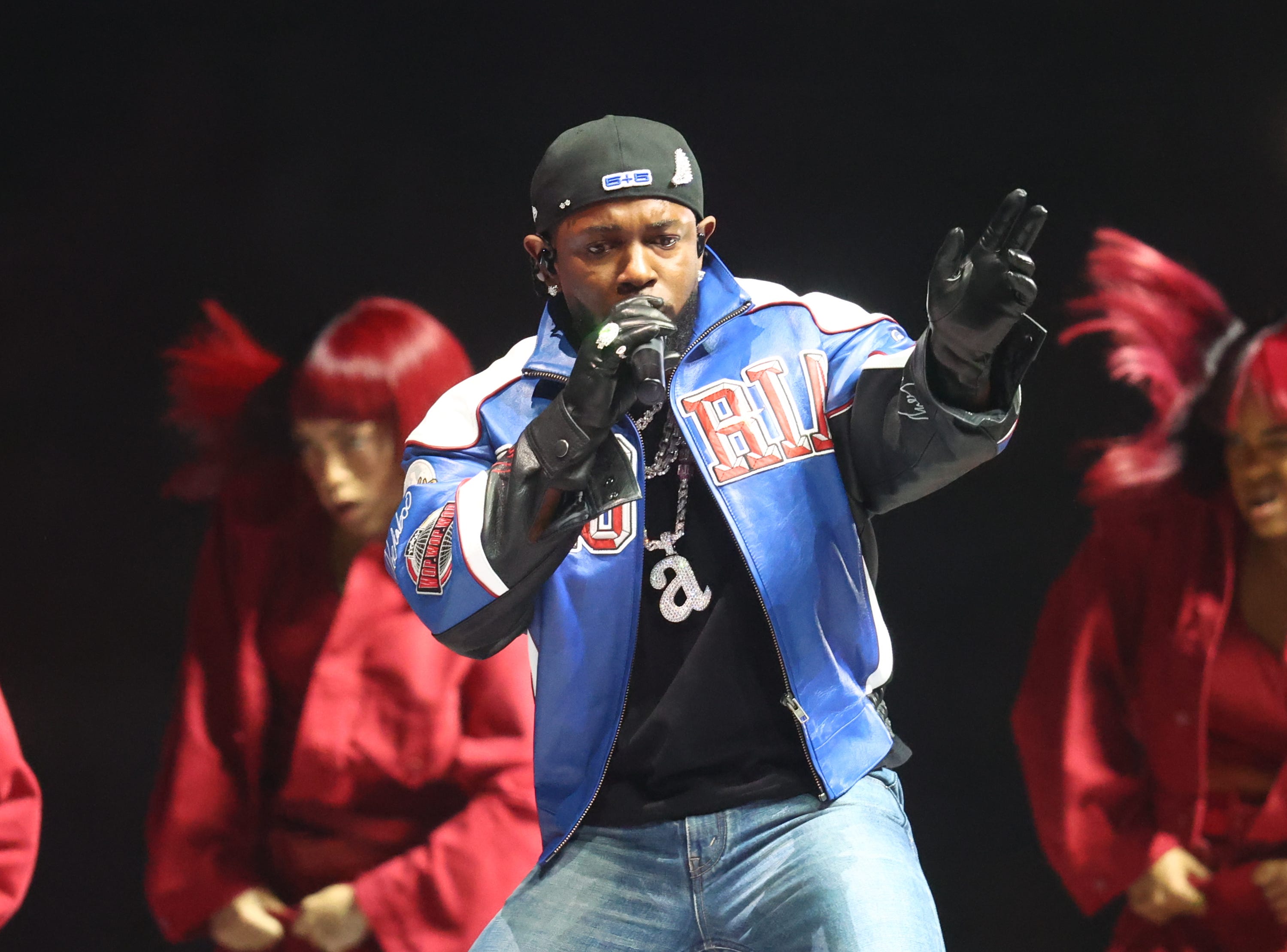 Super Bowl halftime show review: Kendrick Lamar televised the ...
