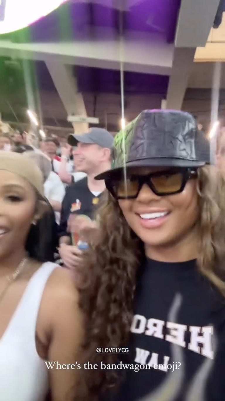 Travis Kelce’s ex Kayla Nicole celebrates Eagles dominating Chiefs in ...
