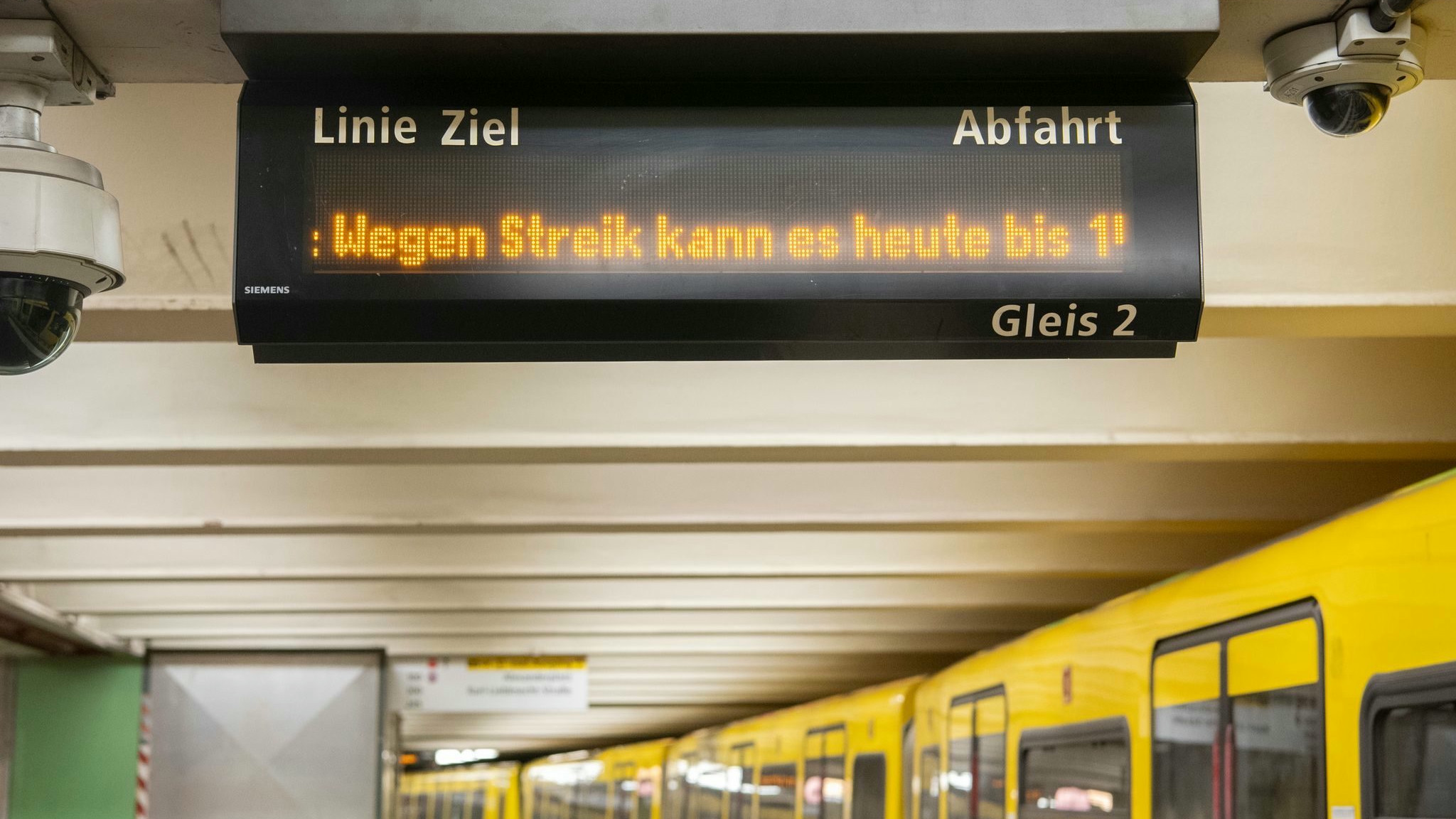 BVG-Streik in Berlin: U-Bahn, Bus, S-Bahn, Tram, RE – Was fährt heute noch?