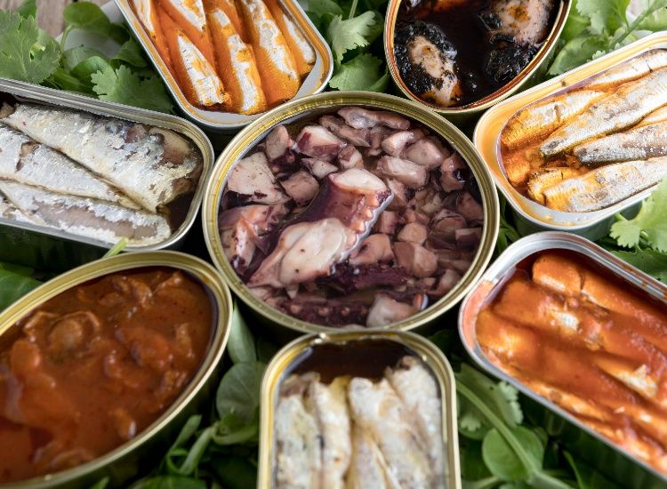 Bahaya Makanan Kalengan dan Risikonya Bagi Kesehatan Tubuh