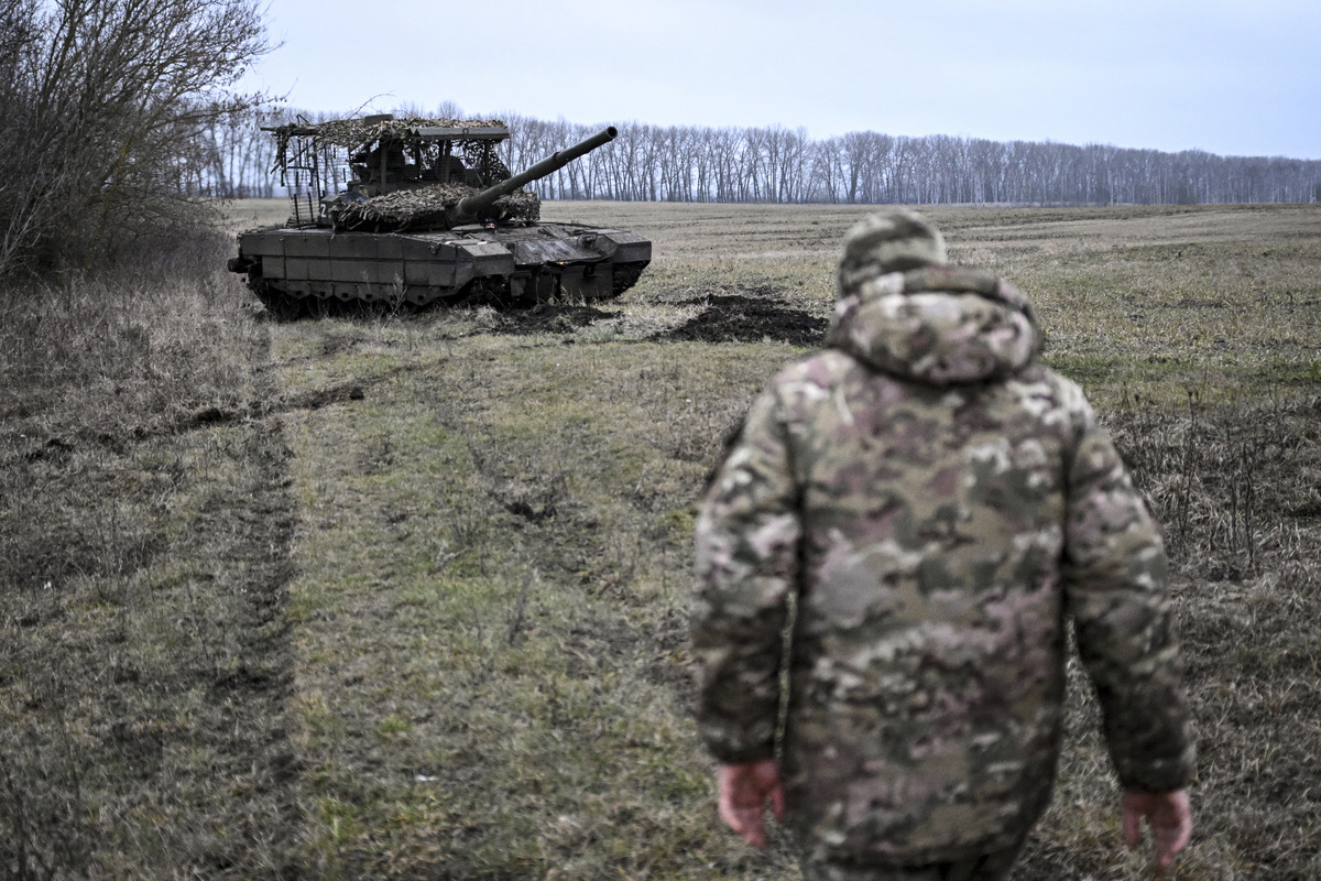 Russian Losses Hit Two Grim Milestones Ahead of Ukraine War Anniversary