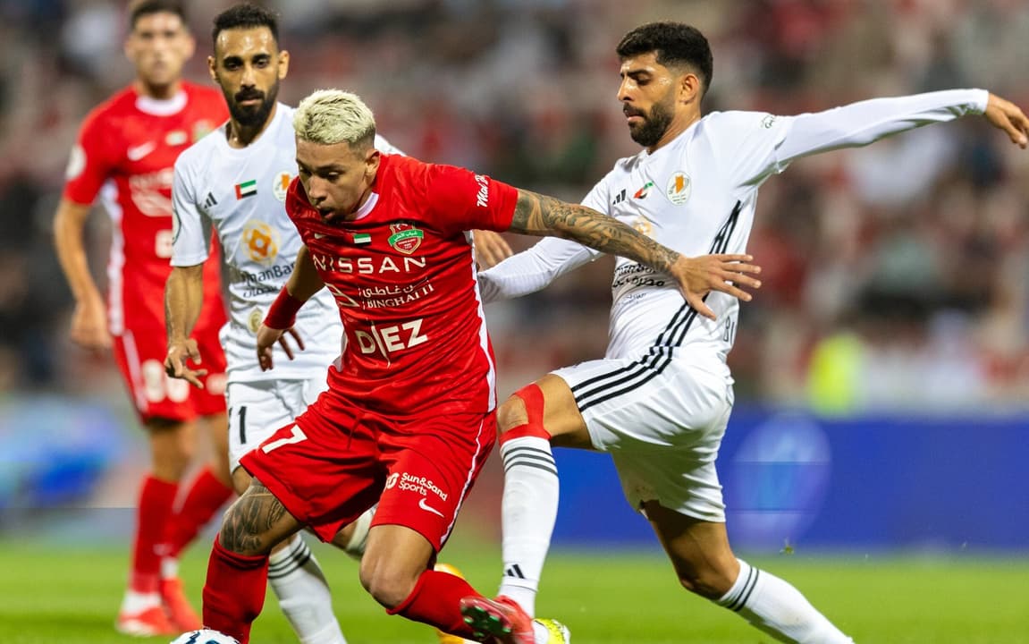 Trio ex-Flamengo dá show e rouba a cena Campeonato Emiradense pelo ...