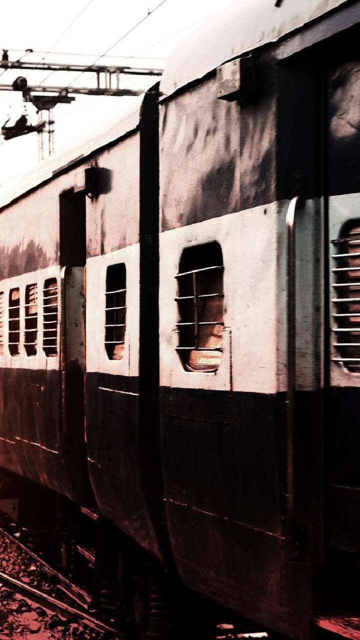 7 Indian Train Snacks That Will Make Your Journey Even Tastier