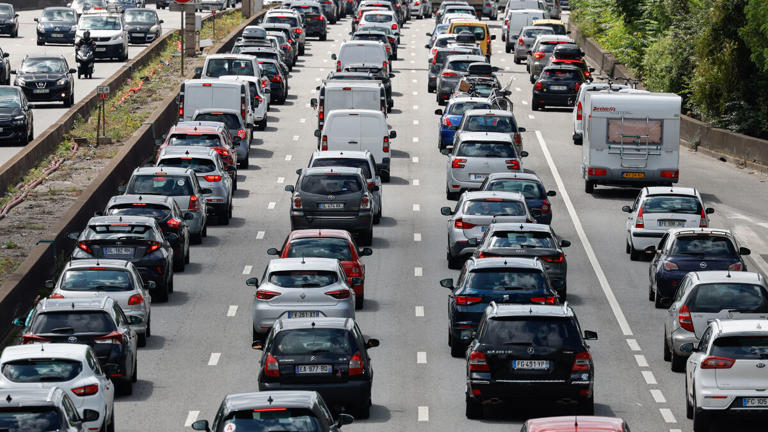 « Trafic exceptionnel » : plus de 450 km de bouchons cumulés ce lundi ...