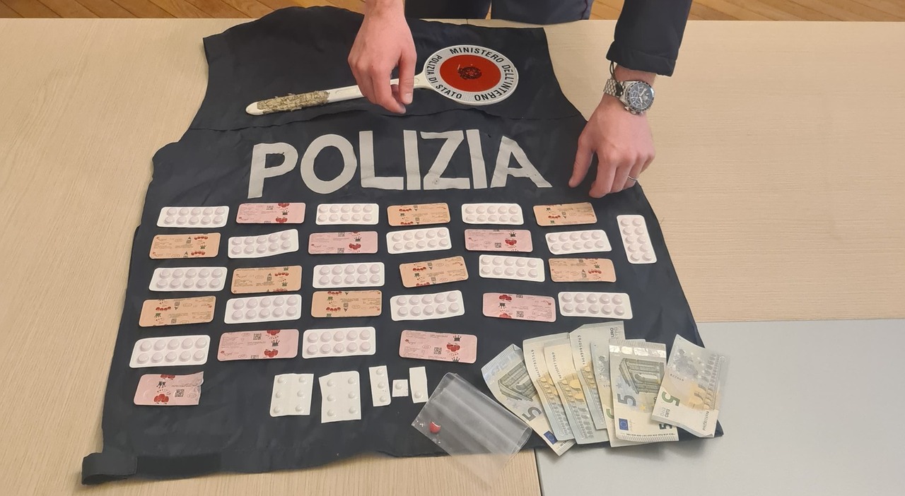 Farmaco oppioide illegale spacciato in strada: 30enne bloccato con ...