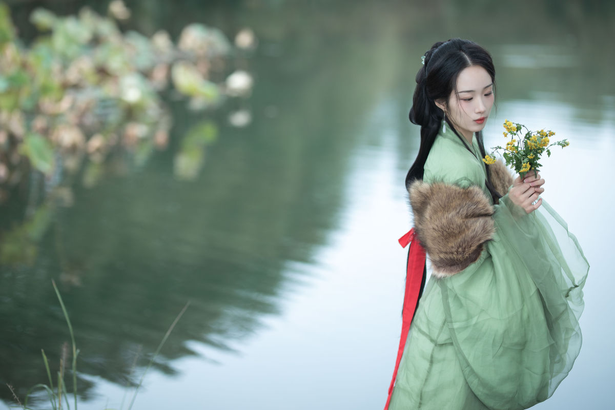 绿意 | 摄影师 花间