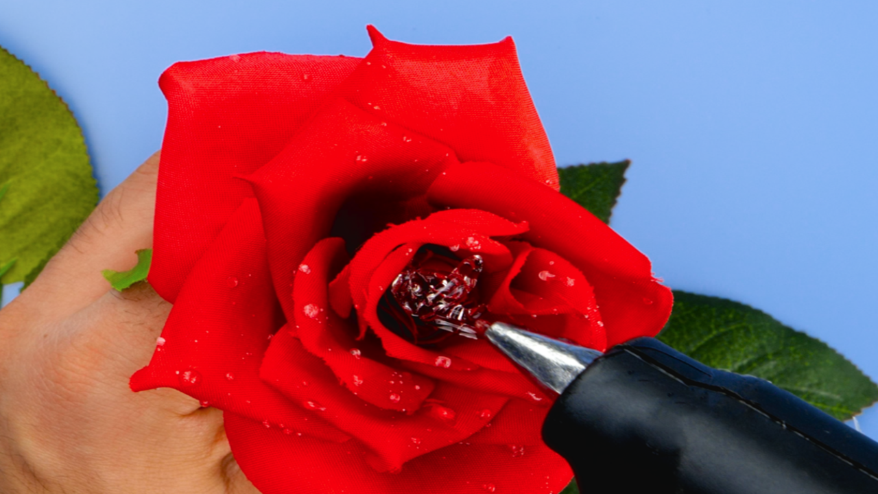 Surprise your sweetheart with these amazing Valentine’s crafts!