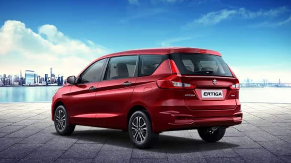 THIS 7-Seater Car Is True Value For Money! 26+ Km Mileage, 7-Inch Touchscreen, Cruise Control ...