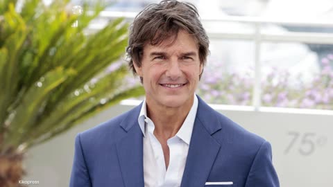 Tom Cruise rifatto, la trasformazione del suo viso nello spot del Super ...