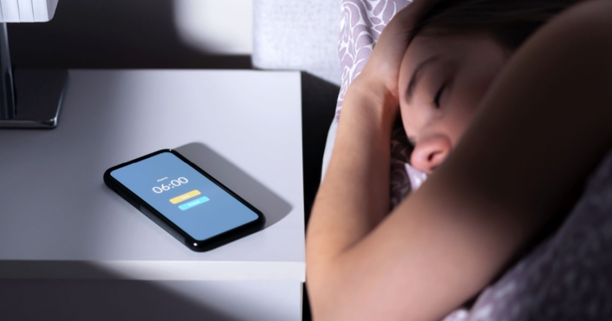 Sleep Doctor Explains the 12 PM Rule. A Simple Way to Improve Sleep Quality