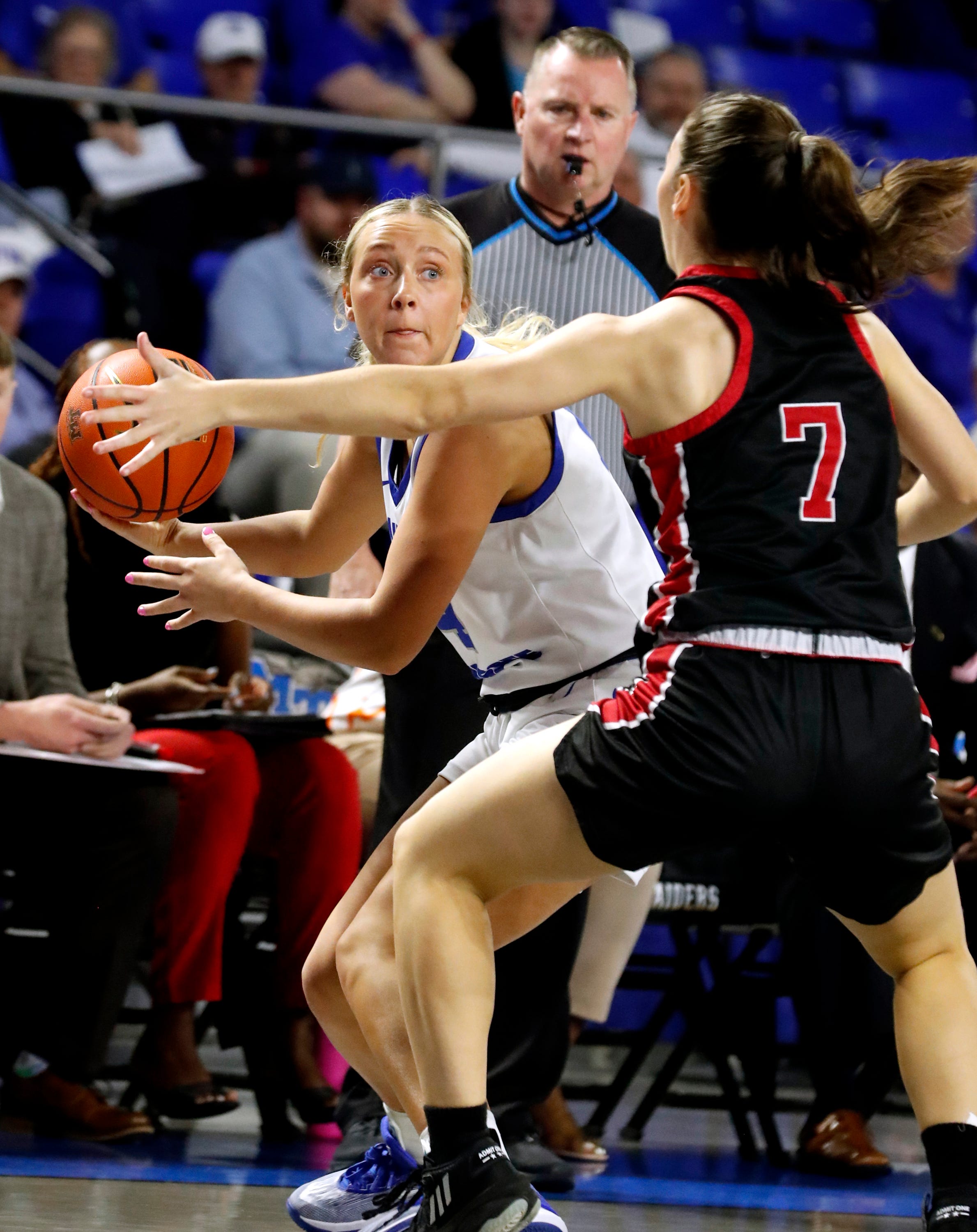 How MTSU women's basketball freshman Savannah Davis turned improvement ...