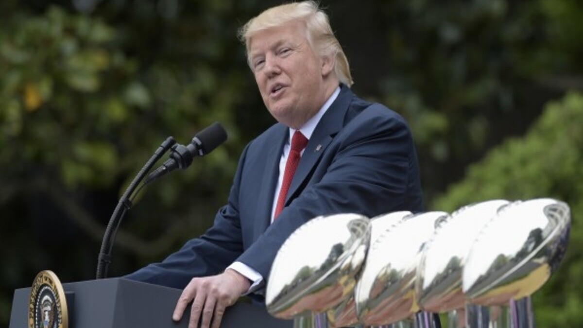 Donald Trump's Super Bowl appearance: Cheers, boos, and controversy