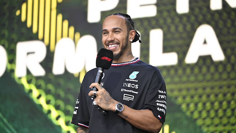 Lewis Hamilton Ferrari Crash Explained by F1 Insider: 'It'll Take a Few ...