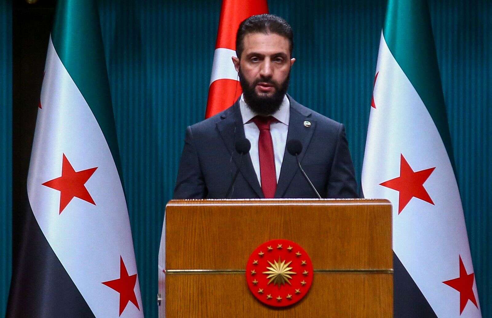 Syria leader tells podcast thousands joining new army