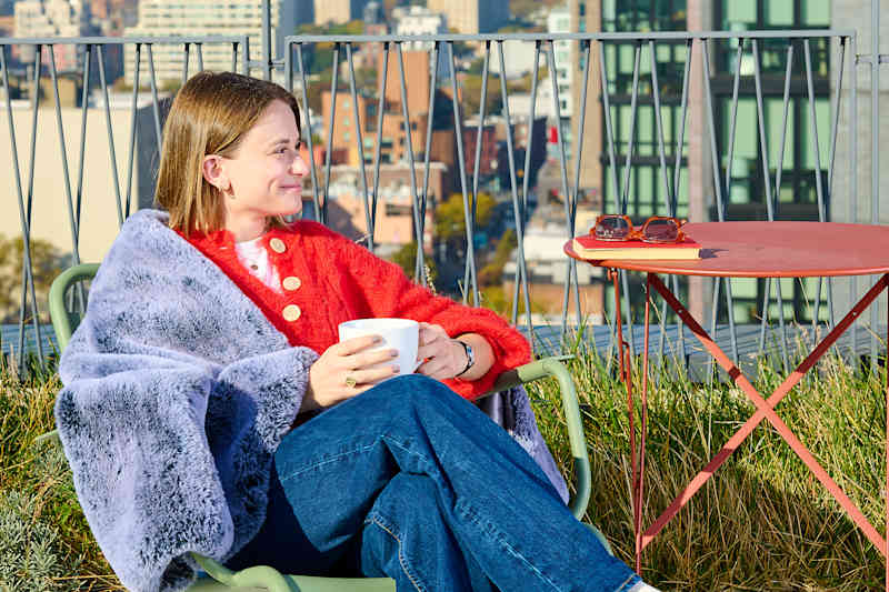 SPONSORED POST: This Faux Fur Blanket Will Make You an Outdoors Person ...